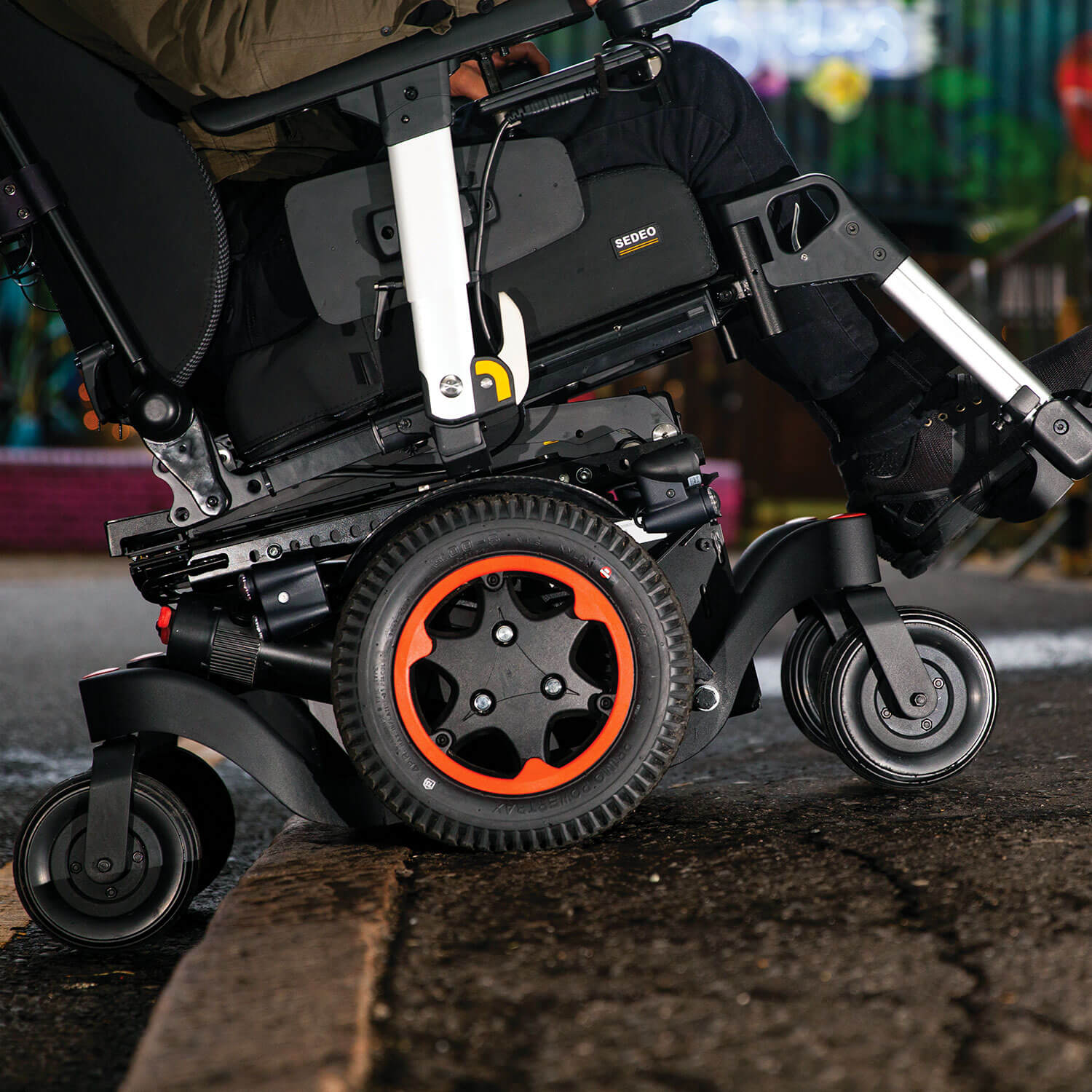 QUICKIE Q300 M Mini El-kørestol | Sunrise Medical